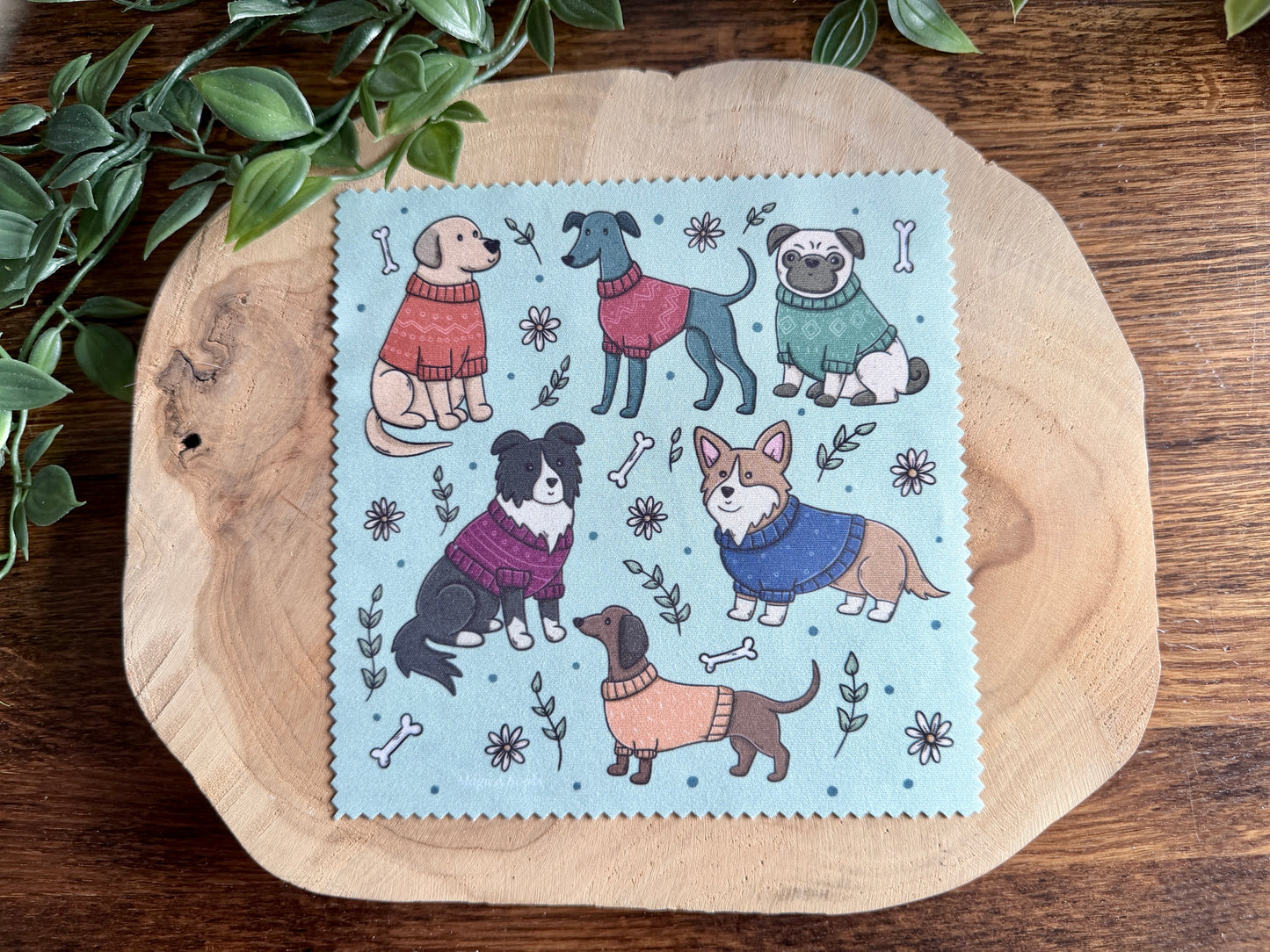 Dogs in Sweaters Cleaning Cloth – Magic&Books